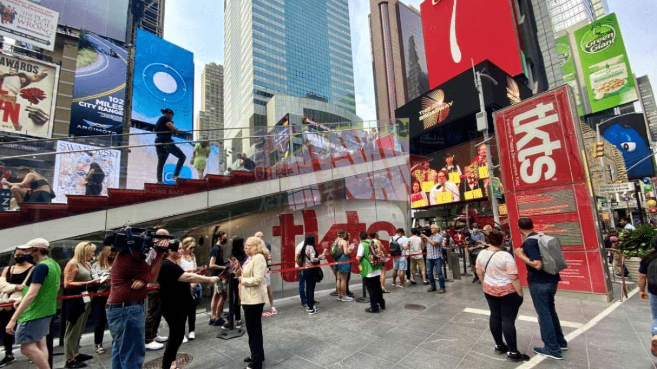 Why You Should Visit New York City in Spring 2023 | A Beautiful Noise ...